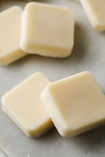 Marshmallow Fluff Fat Bombs | Keto, Low-Carb, Nut-Free, Gluten-Free